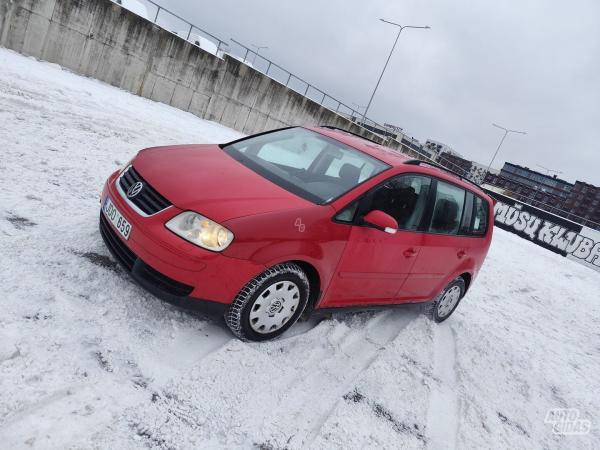 Volkswagen Touran 2004 in Vilnius, with an engine capacity of 2.00 L and mileage of 286 thousand km for 630 €, photo 1 on AUTOMOTO.COM.LV