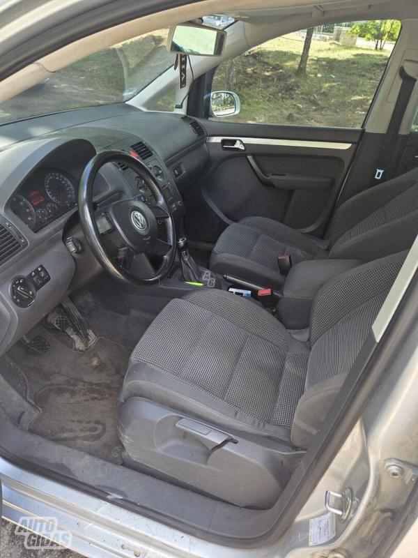 Volkswagen Touran 2004 in Silale, with an engine capacity of 1.60 L and mileage of 248 thousand km for 1400 €, photo 1 on AUTOMOTO.COM.LV