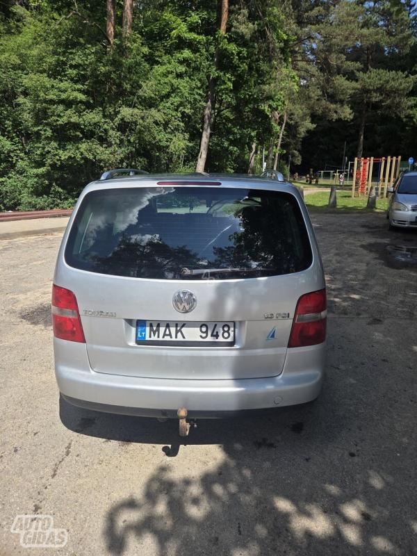 Volkswagen Touran 2004 in Silale, with an engine capacity of 1.60 L and mileage of 248 thousand km for 1400 €, photo 3 on AUTOMOTO.COM.LV