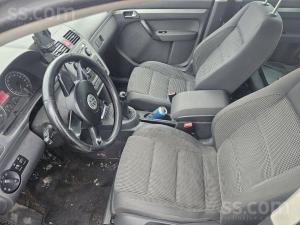 Volkswagen Touran 2005 Rīga, ar dzinēja tilpumu 2.00 L un nobraukumu 400 tūkst. km par 1100 €, foto 6 vietnē AUTOMOTO.COM.LV