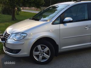Volkswagen Touran 2008 in Tallinn, with an engine capacity of 2.00 L and mileage of 319 thousand km for 3500 €, photo 4 on AUTOMOTO.COM.LV