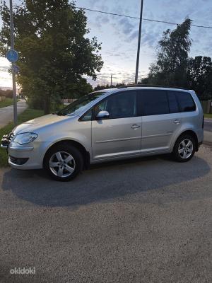 Volkswagen Touran 2008 in Tallinn, with an engine capacity of 2.00 L and mileage of 319 thousand km for 3500 €, photo 17 on AUTOMOTO.COM.LV