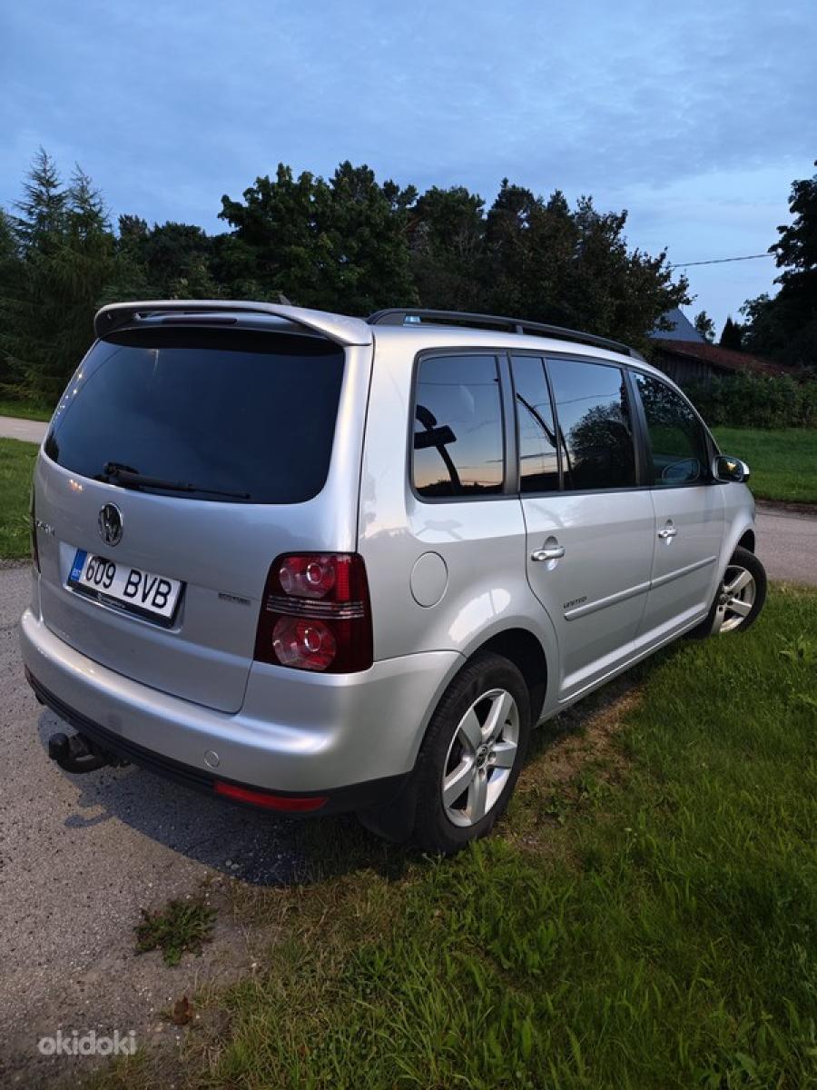 Volkswagen Touran 2008 in Tallinn, with an engine capacity of 2.00 L and mileage of 319 thousand km for 3500 €, photo 19 on AUTOMOTO.COM.LV