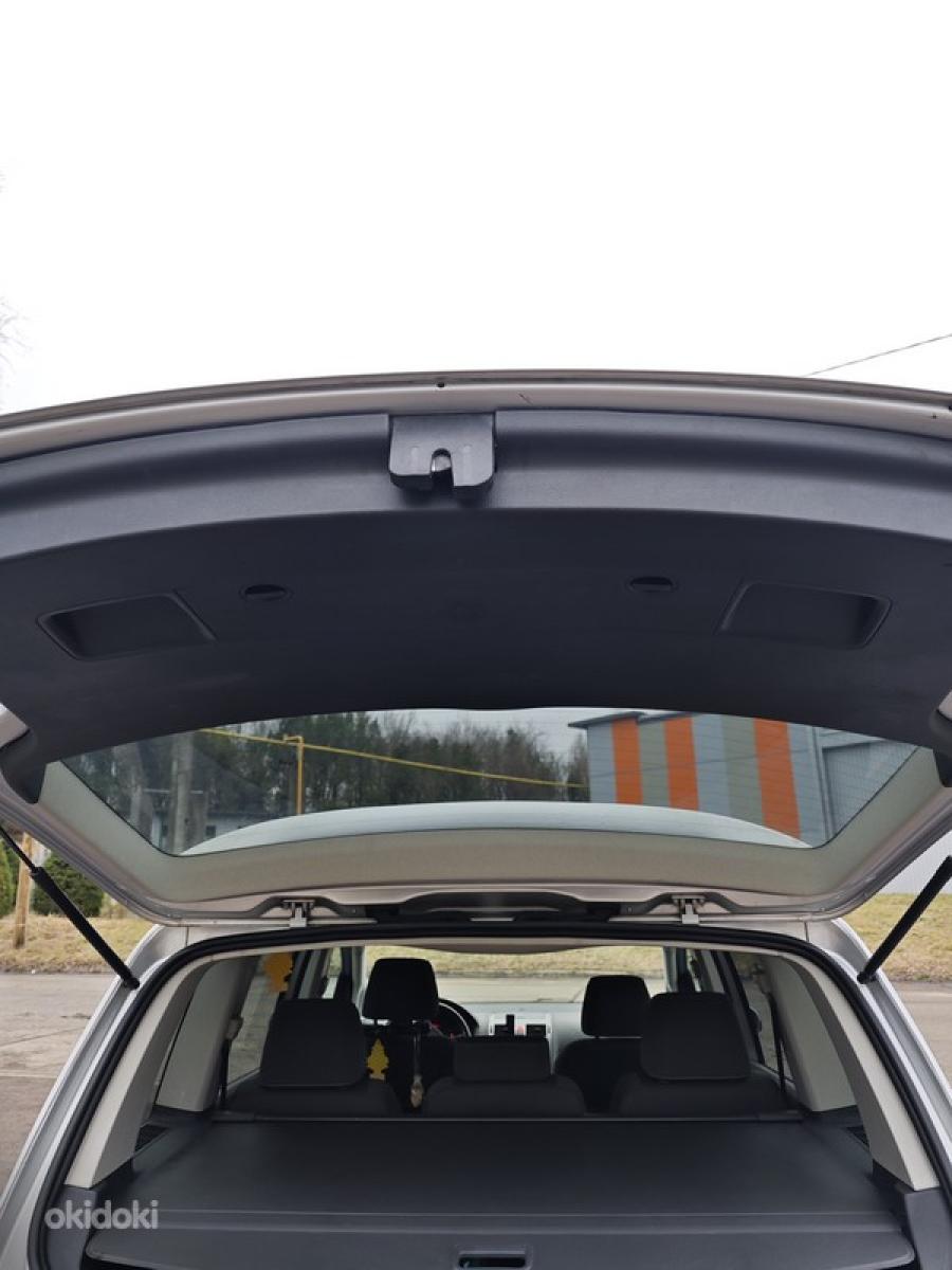 Volkswagen Touran 2008 in Tallinn, with an engine capacity of 2.00 L and mileage of 319 thousand km for 3500 €, photo 28 on AUTOMOTO.COM.LV
