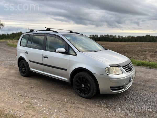 Volkswagen Touran 2003 Limbaži, ar dzinēja tilpumu 1.90 L un nobraukumu 466 tūkst. km par 1300 €, foto 2 vietnē AUTOMOTO.COM.LV