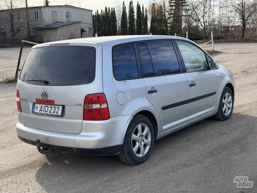 Volkswagen Touran 2003 in Kupiskis, with an engine capacity of 1.90 L and mileage of 305 thousand km for 1150 €, photo 4 on AUTOMOTO.COM.LV