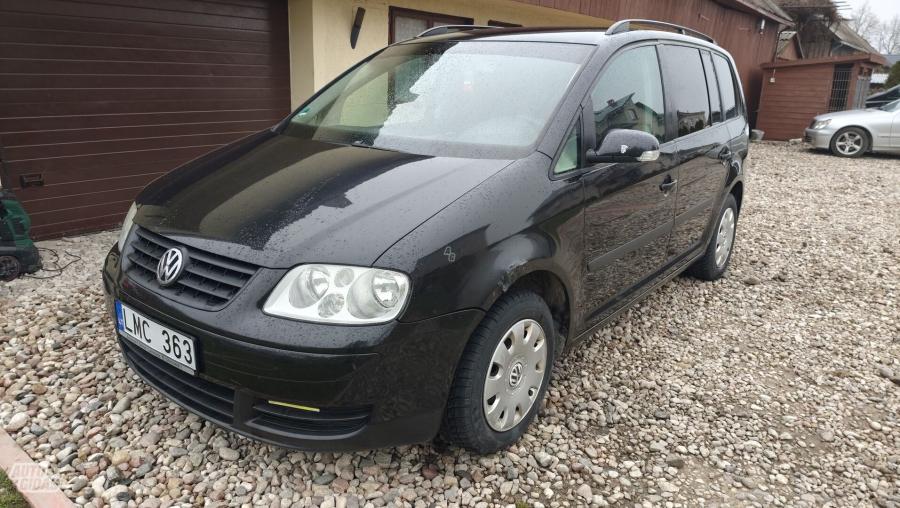 Volkswagen Touran 2003 in Marijampole, with an engine capacity of 1.60 L and mileage of 266 thousand km for 650 €, photo 1 on AUTOMOTO.COM.LV