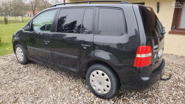 Volkswagen Touran 2003 Marijampole, ar dzinēja tilpumu 1.60 L un nobraukumu 266 tūkst. km par 650 €, foto 6 vietnē AUTOMOTO.COM.LV