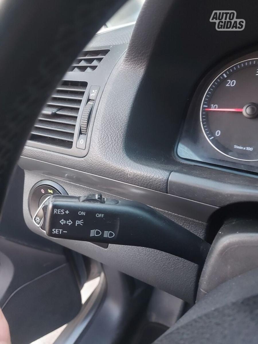 Volkswagen Touran 2003 Viļņa, ar dzinēja tilpumu 1.90 L un nobraukumu 325 tūkst. km par 2000 €, foto 8 vietnē AUTOMOTO.COM.LV