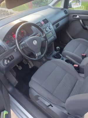Volkswagen Touran 2003 Viļņa, ar dzinēja tilpumu 1.90 L un nobraukumu 325 tūkst. km par 2000 €, foto 14 vietnē AUTOMOTO.COM.LV