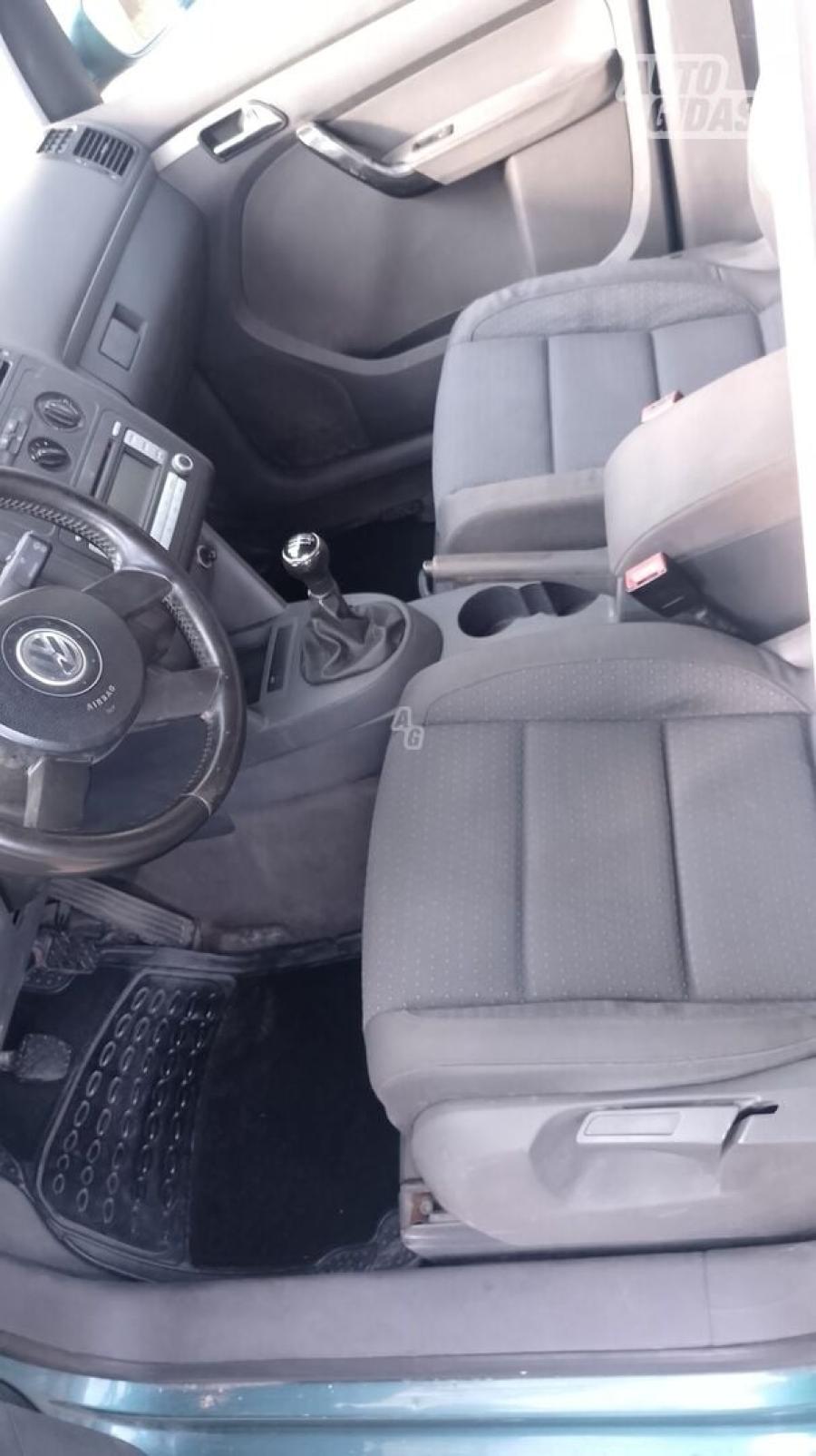 Volkswagen Touran 2003 Kauņa, ar dzinēja tilpumu 1.90 L un nobraukumu 363 tūkst. km par 800 €, foto 12 vietnē AUTOMOTO.COM.LV