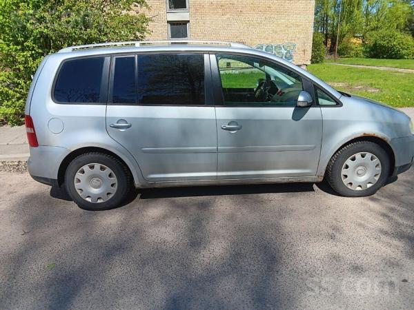 Volkswagen Touran 2004 Rīga, ar dzinēja tilpumu 2.00 L un nobraukumu 299 tūkst. km par 1100 €, foto 1 vietnē AUTOMOTO.COM.LV