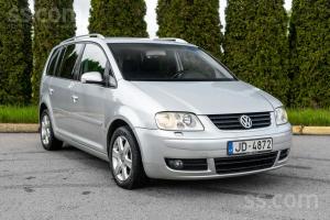Volkswagen Touran 2004 Jelgava, ar dzinēja tilpumu 2.00 L un nobraukumu 240 tūkst. km par 6900 €, foto 1 vietnē AUTOMOTO.COM.LV
