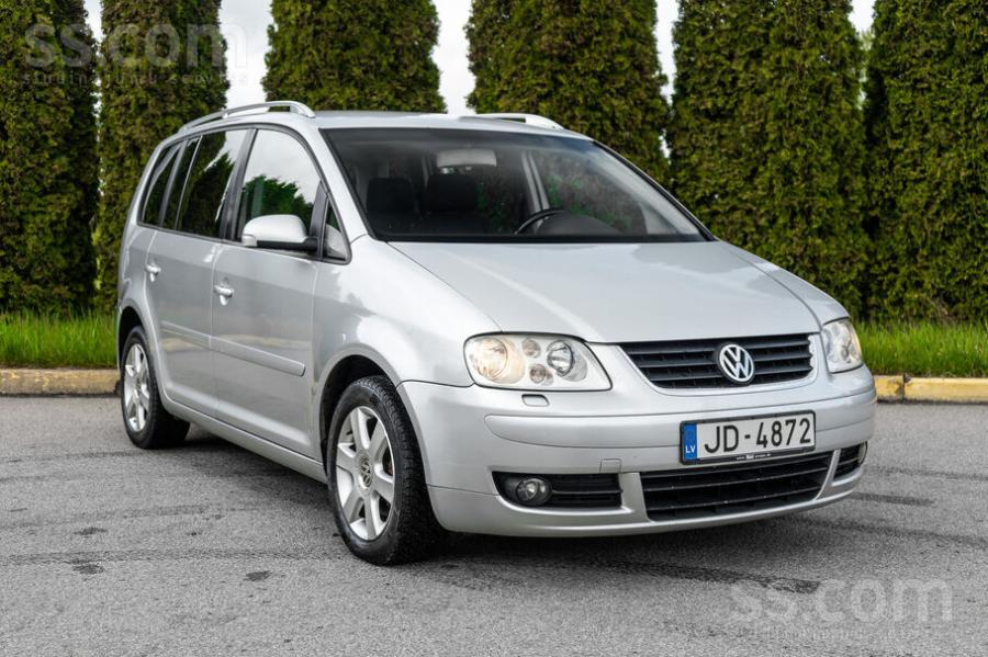 Volkswagen Touran 2004 Jelgava, ar dzinēja tilpumu 2.00 L un nobraukumu 240 tūkst. km par 6900 €, foto 1 vietnē AUTOMOTO.COM.LV