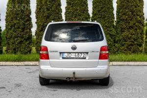 Volkswagen Touran 2004 Jelgava, ar dzinēja tilpumu 2.00 L un nobraukumu 240 tūkst. km par 6900 €, foto 5 vietnē AUTOMOTO.COM.LV