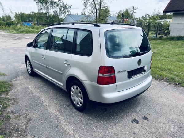 Volkswagen Touran 2004 in Daugavpils, with an engine capacity of 1.90 L and mileage of 259 thousand km for 3000 €, photo 4 on AUTOMOTO.COM.LV