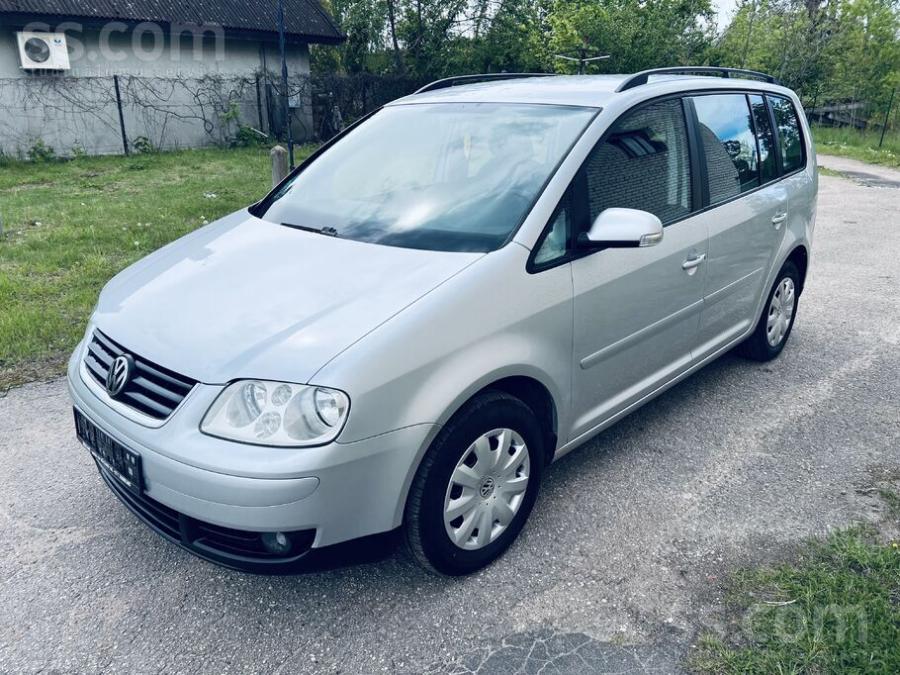 Volkswagen Touran 2004 in Daugavpils, with an engine capacity of 1.90 L and mileage of 259 thousand km for 2599 €, photo 1 on AUTOMOTO.COM.LV