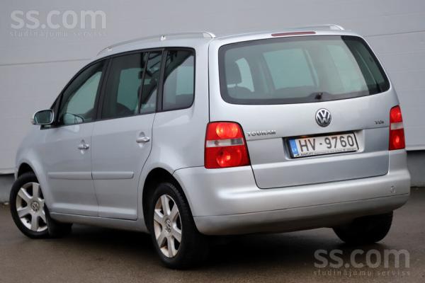 Volkswagen Touran 2004 in Tukums, with an engine capacity of 1.90 L and mileage of 331 thousand km for 1750 €, photo 4 on AUTOMOTO.COM.LV