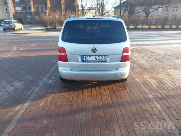 Volkswagen Touran 2004 Cēsis, ar dzinēja tilpumu 1.90 L un nobraukumu 370 tūkst. km par 1150 €, foto 3 vietnē AUTOMOTO.COM.LV
