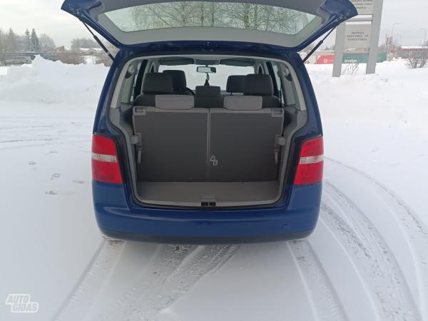 Volkswagen Touran 2004 in Siauliai, with an engine capacity of 1.60 L and mileage of 280 thousand km for 1450 €, photo 7 on AUTOMOTO.COM.LV