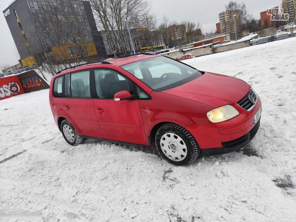 Volkswagen Touran 2004 in Vilnius, with an engine capacity of 2.00 L and mileage of 286 thousand km for 680 €, photo 1 on AUTOMOTO.COM.LV