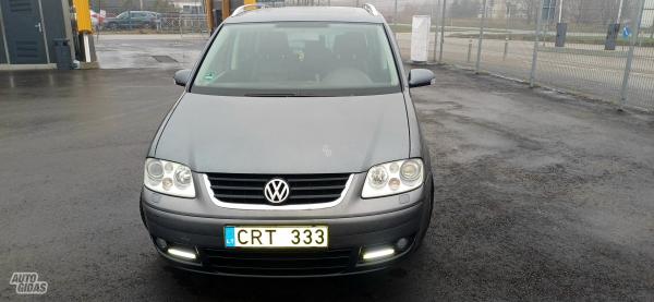Volkswagen Touran 2004 in Panevezys, with an engine capacity of 1.90 L and mileage of 320 thousand km for 2450 €, photo 1 on AUTOMOTO.COM.LV