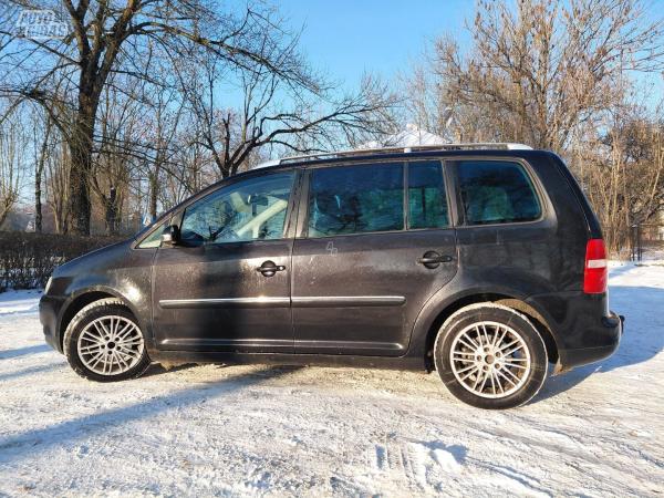 Volkswagen Touran 2004 Vilkaviškis, ar dzinēja tilpumu 2.00 L un nobraukumu 333 tūkst. km par 1350 €, foto 3 vietnē AUTOMOTO.COM.LV