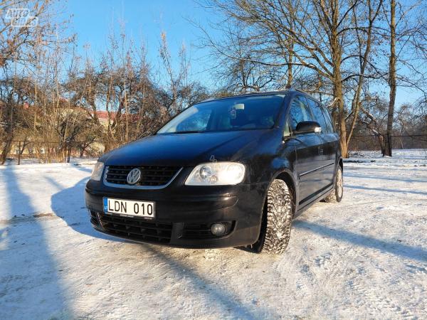 Volkswagen Touran 2004 Vilkaviškis, ar dzinēja tilpumu 2.00 L un nobraukumu 333 tūkst. km par 1350 €, foto 5 vietnē AUTOMOTO.COM.LV