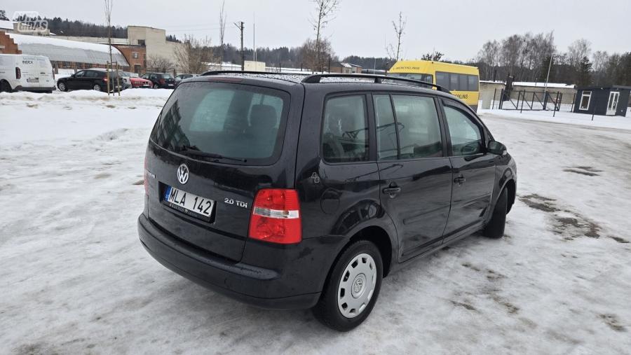 Volkswagen Touran 2004 Prienai, ar dzinēja tilpumu 2.00 L un nobraukumu 410 tūkst. km par 1150 €, foto 2 vietnē AUTOMOTO.COM.LV