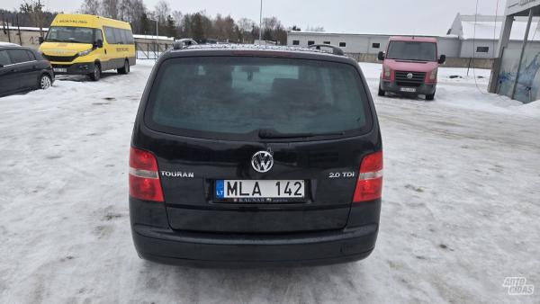 Volkswagen Touran 2004 in Prienai, with an engine capacity of 2.00 L and mileage of 410 thousand km for 1150 €, photo 4 on AUTOMOTO.COM.LV