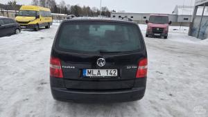 Volkswagen Touran 2004 Prienai, ar dzinēja tilpumu 2.00 L un nobraukumu 410 tūkst. km par 1150 €, foto 4 vietnē AUTOMOTO.COM.LV