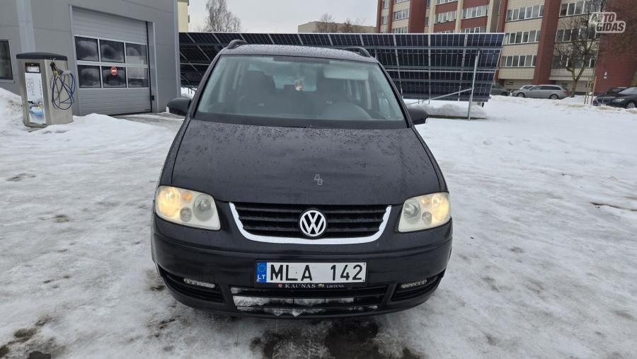 Volkswagen Touran 2004 Prienai, ar dzinēja tilpumu 2.00 L un nobraukumu 410 tūkst. km par 1150 €, foto 6 vietnē AUTOMOTO.COM.LV