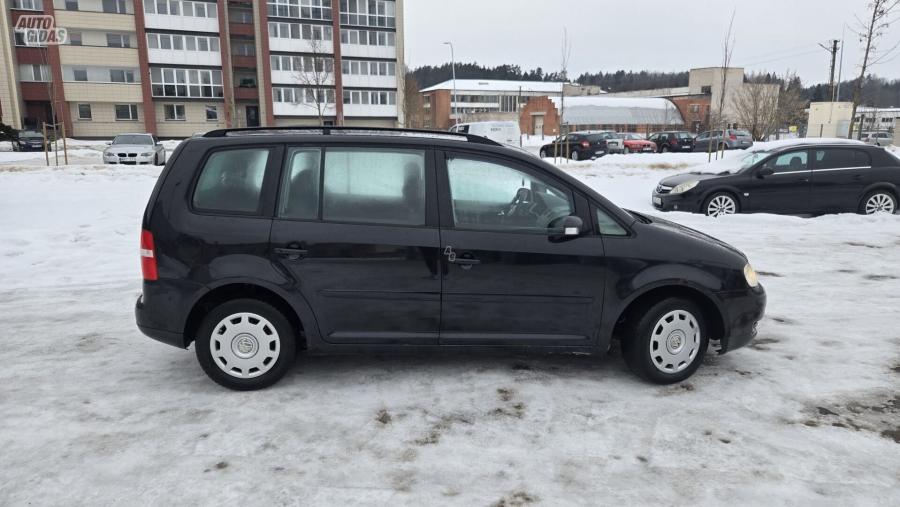 Volkswagen Touran 2004 Prienai, ar dzinēja tilpumu 2.00 L un nobraukumu 410 tūkst. km par 1150 €, foto 8 vietnē AUTOMOTO.COM.LV