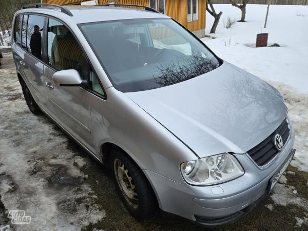 Volkswagen Touran 2004 Ignalina, ar dzinēja tilpumu 1.60 L un nobraukumu 250 tūkst. km par 450 €, foto 1 vietnē AUTOMOTO.COM.LV