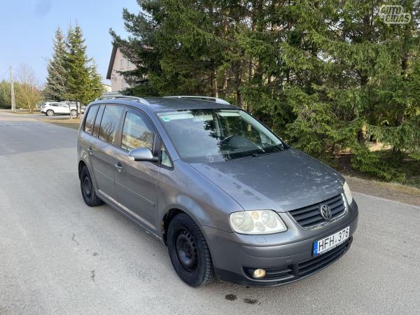 Volkswagen Touran 2004 in Panevezys, with an engine capacity of 2.00 L and mileage of 335 thousand km for 799 €, photo 2 on AUTOMOTO.COM.LV