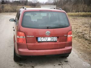 Volkswagen Touran 2004 Telšiai, ar dzinēja tilpumu 1.90 L un nobraukumu 311 tūkst. km par 650 €, foto 4 vietnē AUTOMOTO.COM.LV