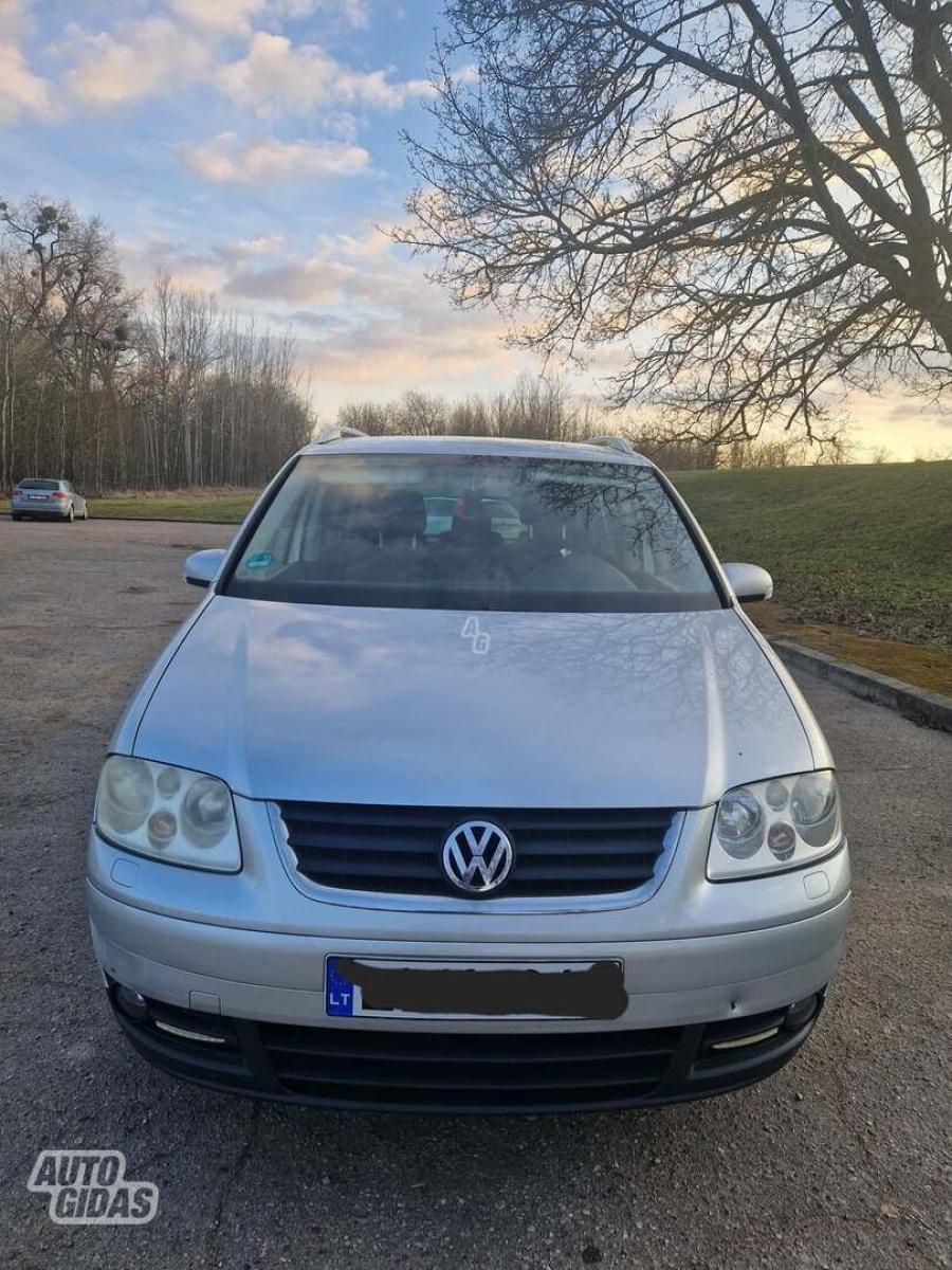 Volkswagen Touran 2004 Kauņa, ar dzinēja tilpumu 2.00 L un nobraukumu 328 tūkst. km par 1500 €, foto 3 vietnē AUTOMOTO.COM.LV