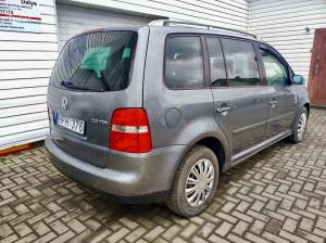 Volkswagen Touran 2004 Bliūdžiai, ar dzinēja tilpumu 2.00 L un nobraukumu 325 tūkst. km par 1330 €, foto 4 vietnē AUTOMOTO.COM.LV