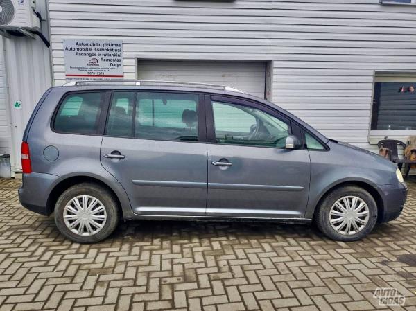 Volkswagen Touran 2004 Bliūdžiai, ar dzinēja tilpumu 2.00 L un nobraukumu 325 tūkst. km par 1330 €, foto 7 vietnē AUTOMOTO.COM.LV
