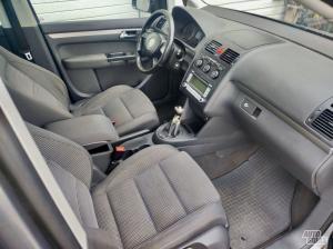 Volkswagen Touran 2004 Bliūdžiai, ar dzinēja tilpumu 2.00 L un nobraukumu 325 tūkst. km par 1330 €, foto 11 vietnē AUTOMOTO.COM.LV