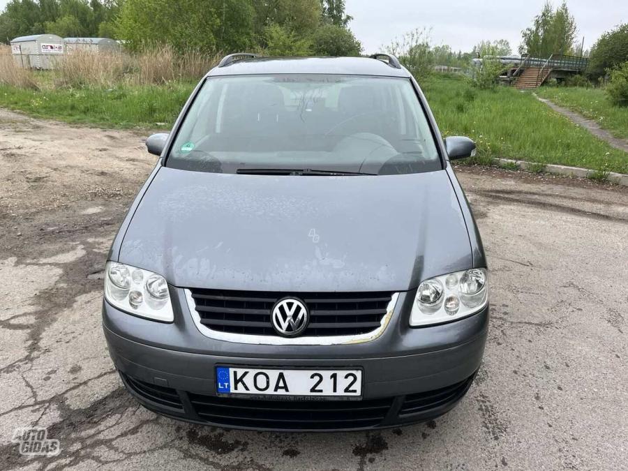 Фольксваген Туран 2004 в Шяуляй, объемом двигателя 2.00 л и пробегом 350 тыс. км за 750 €, фото 1 на AUTOMOTO.COM.LV