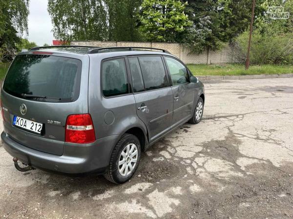 Volkswagen Touran 2004 in Siauliai, with an engine capacity of 2.00 L and mileage of 350 thousand km for 750 €, photo 6 on AUTOMOTO.COM.LV