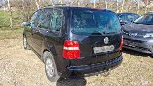Volkswagen Touran 2004 in Vilnius, with an engine capacity of 2.00 L and mileage of 250 thousand km for 3499 €, photo 4 on AUTOMOTO.COM.LV