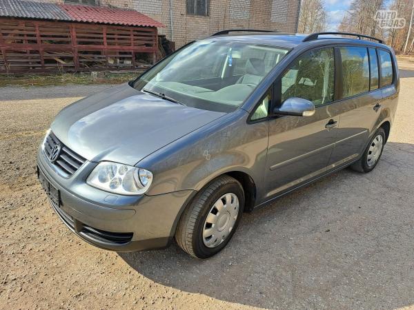 Фольксваген Туран 2004 в Биржай, объемом двигателя 1.90 л и пробегом 290 тыс. км за 1900 €, фото 3 на AUTOMOTO.COM.LV