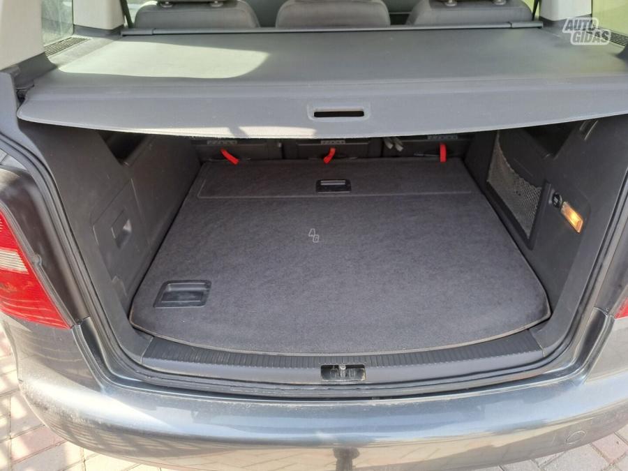 Volkswagen Touran 2004 Biržai, ar dzinēja tilpumu 1.90 L un nobraukumu 290 tūkst. km par 1900 €, foto 9 vietnē AUTOMOTO.COM.LV