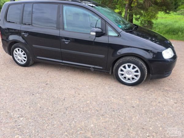 Volkswagen Touran 2004 Kauņa, ar dzinēja tilpumu 1.60 L un nobraukumu 297 tūkst. km par 1450 €, foto 1 vietnē AUTOMOTO.COM.LV