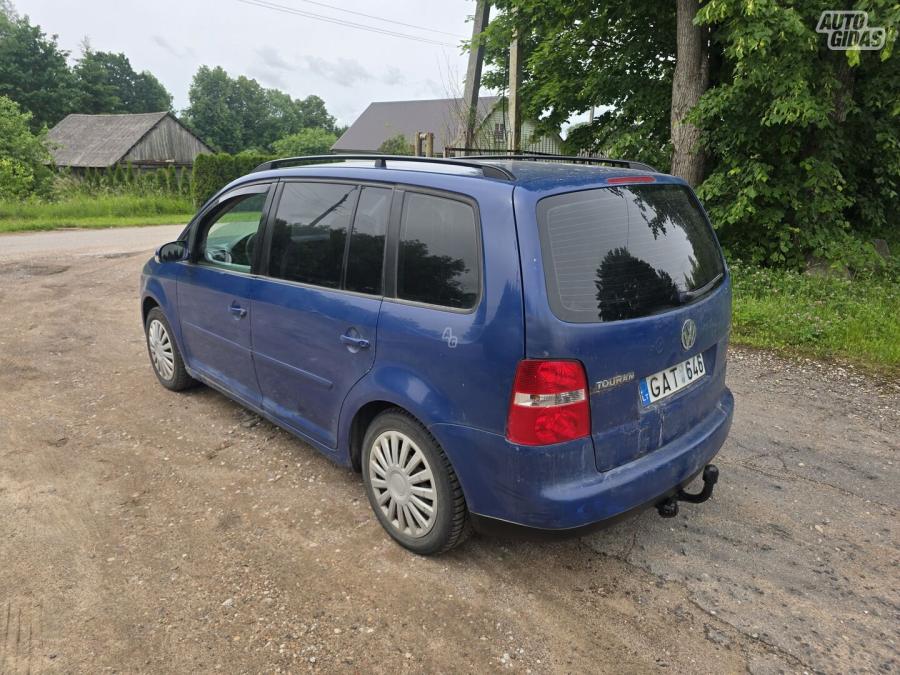 Фольксваген Туран 2004 в Юрбаркас, объемом двигателя 1.90 л и пробегом 280 тыс. км за 950 €, фото 5 на AUTOMOTO.COM.LV