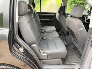 Volkswagen Touran 2004 Utena, ar dzinēja tilpumu 2.00 L un nobraukumu 345 tūkst. km par 2100 €, foto 15 vietnē AUTOMOTO.COM.LV