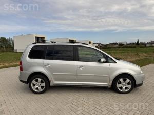 Фольксваген Туран 2004 в Рига, объемом двигателя 1.60 л и пробегом 123 тыс. км за 2150 €, фото 4 на AUTOMOTO.COM.LV