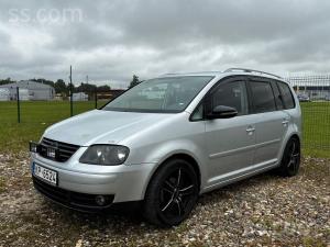 Volkswagen Touran 2004 in Saldus, with an engine capacity of 2.00 L and mileage of 374 thousand km for 1600 €, photo  on AUTOMOTO.COM.LV